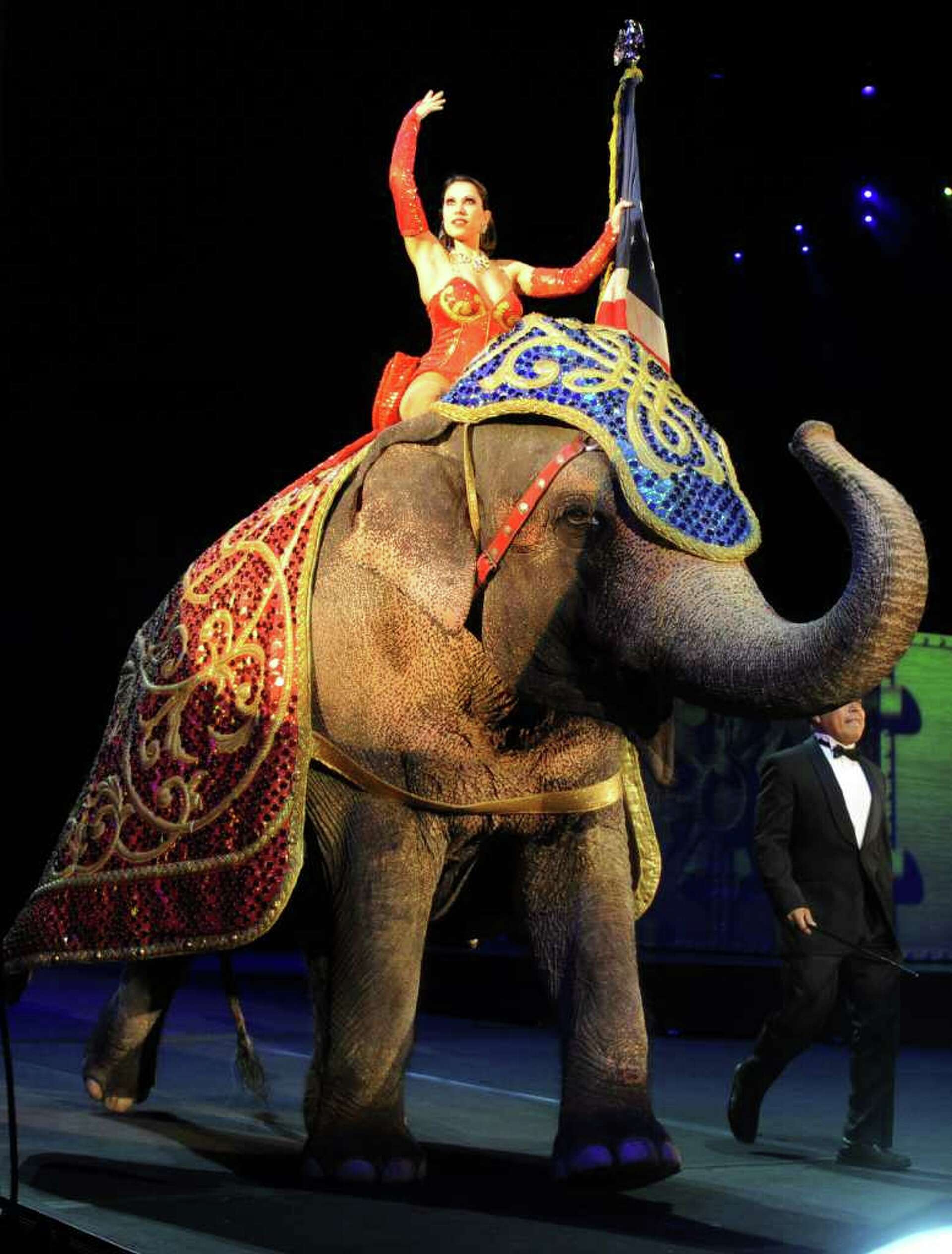 Circus comes to town 'Fully Charged'