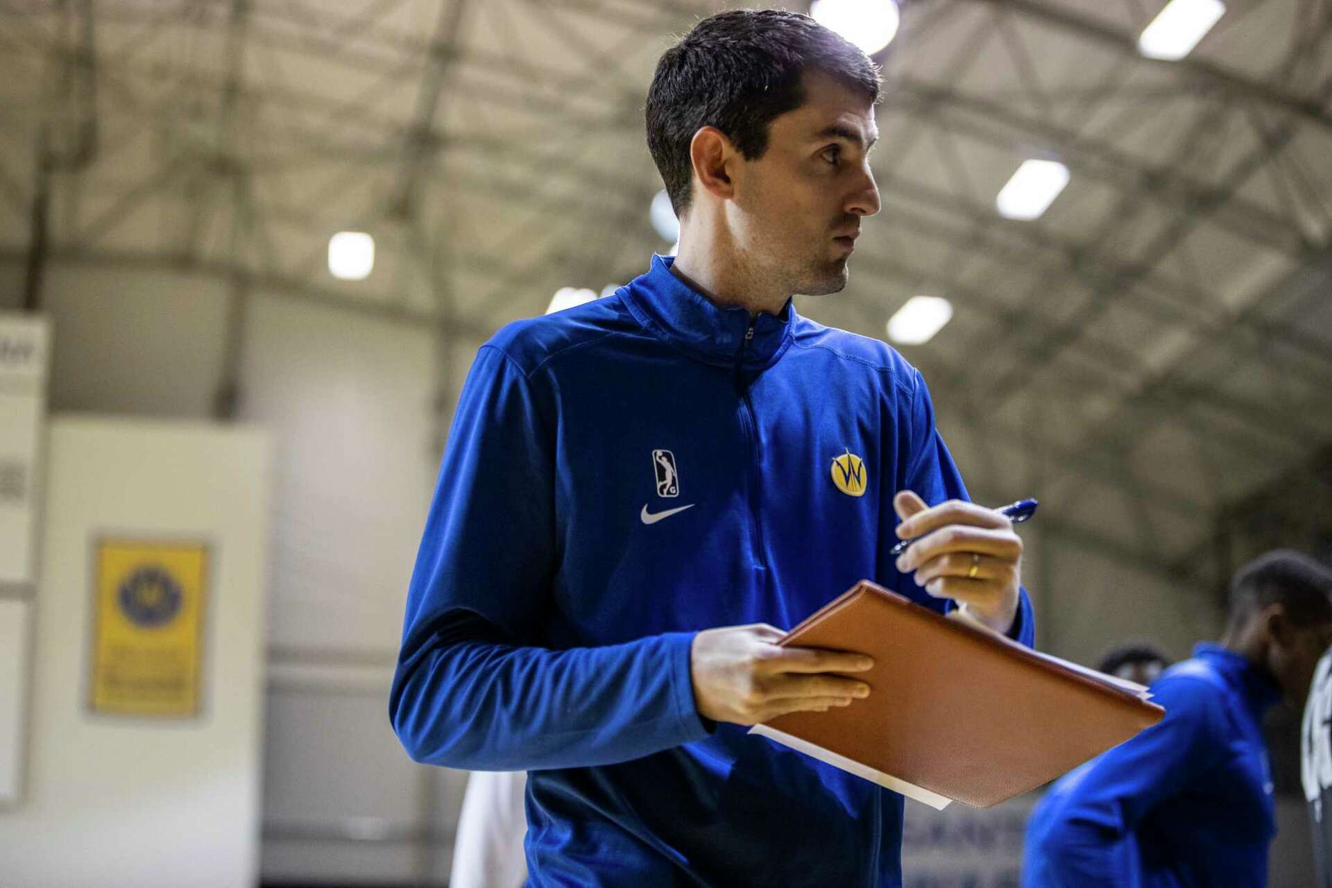 Warriors call up Nicholas Kerr to dad’s Golden State coaching staff