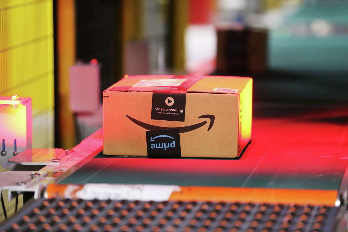 How Amazon’s new fulfillment center is achieving faster delivery