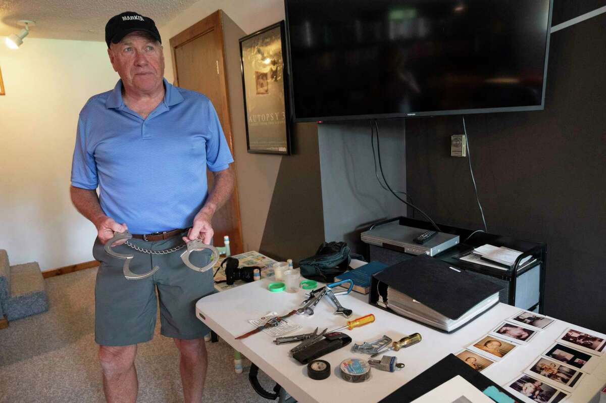 25 years ago, serial killer Gary Evans jumped from Troy-Menands bridge