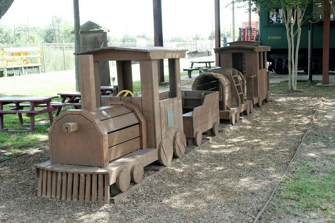 Rosenberg Railroad Museum keeps Houstonians on the right track