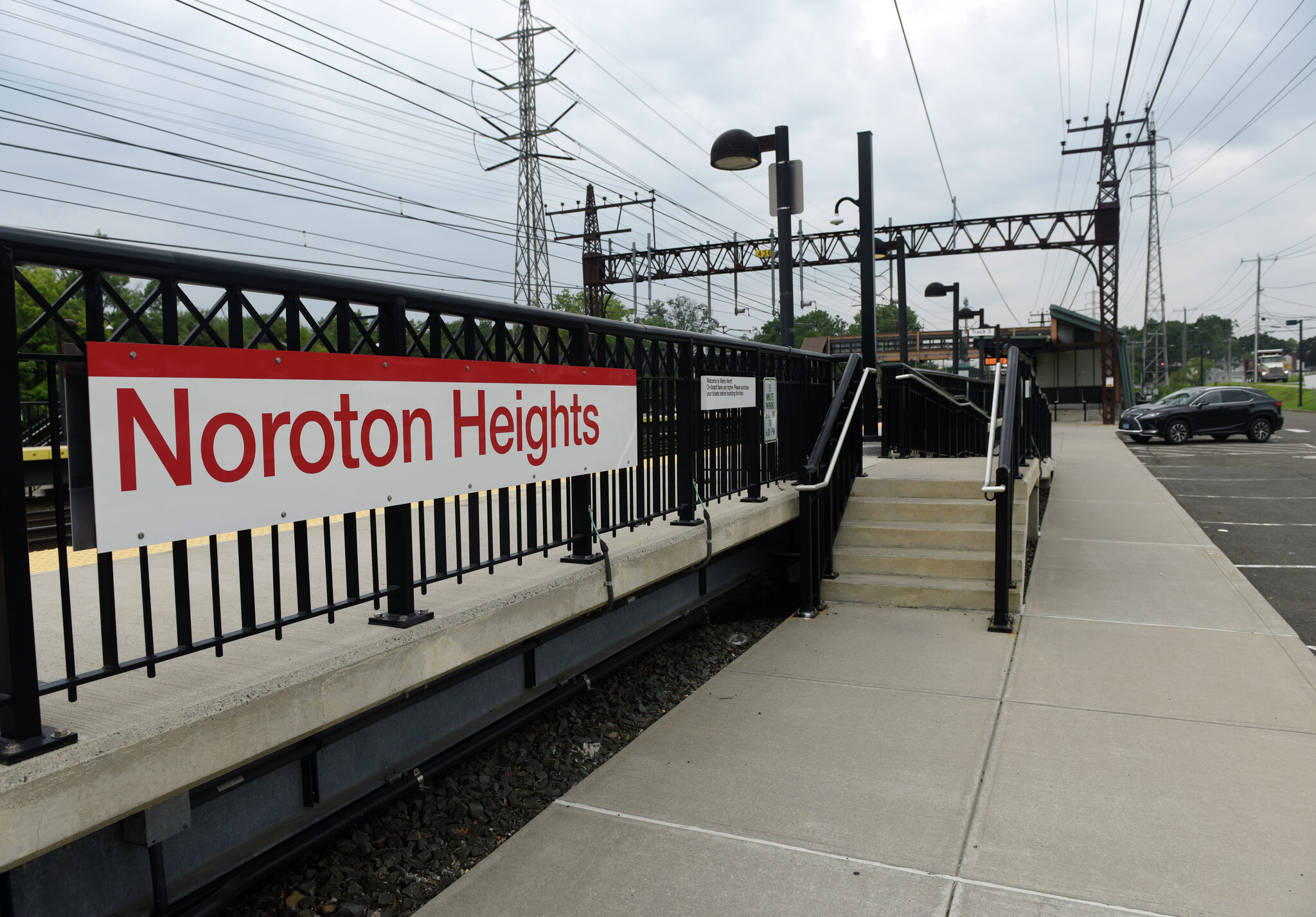 Local Connecticut leaders oppose tougher rules on housing developments