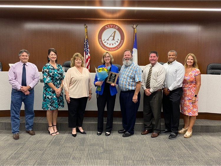 Longtime Alvin ISD board member resigns after moving outside district