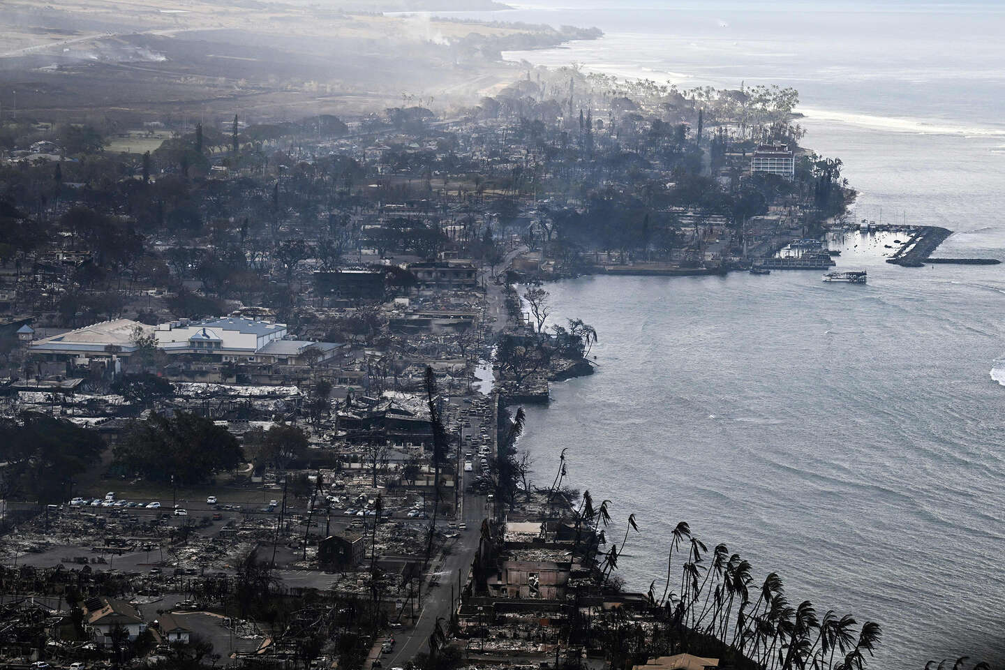 Before-and-after photos show Lahaina on Maui demolished by flames
