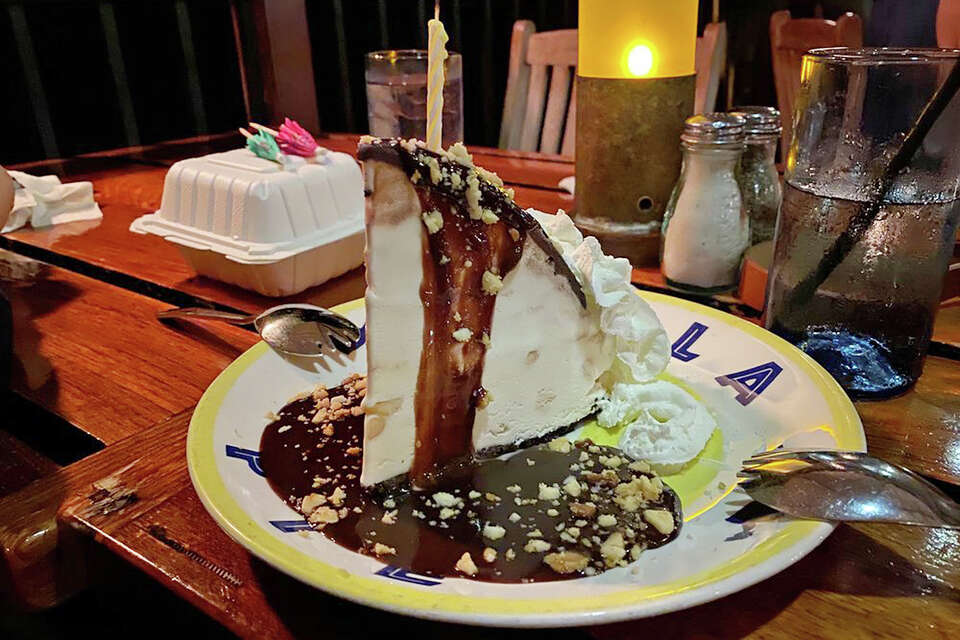 'We will rebuild': The birthplace of Hula Pie lost in Maui fire