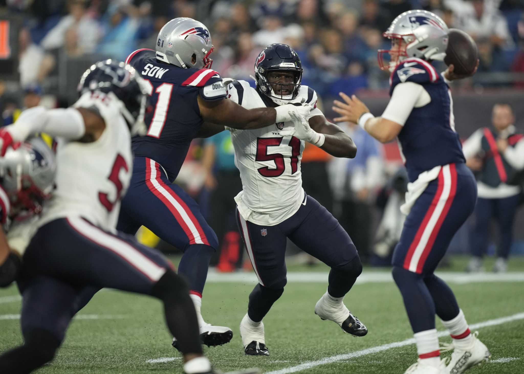 Houston Texans' aggressive defense works to keep screen door closed