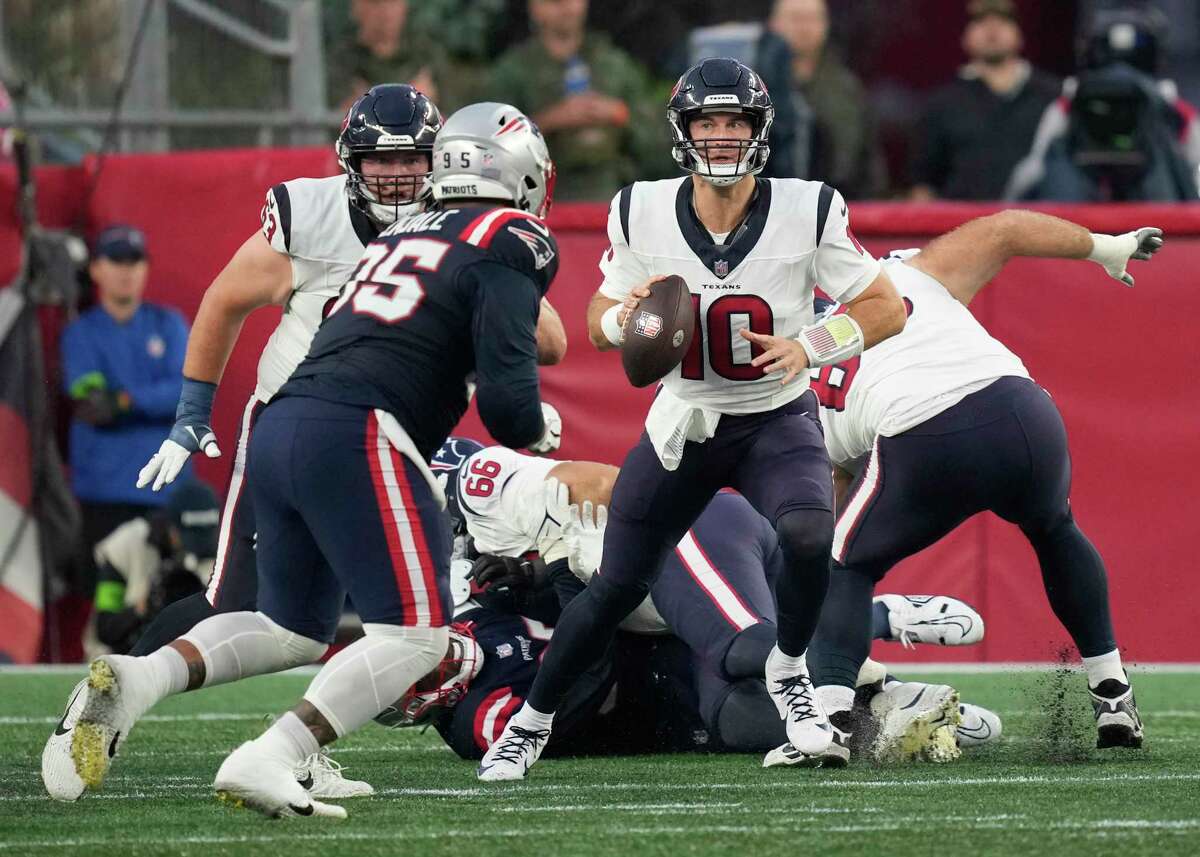 Houston Texans: QB competition between Stroud, Mills continues