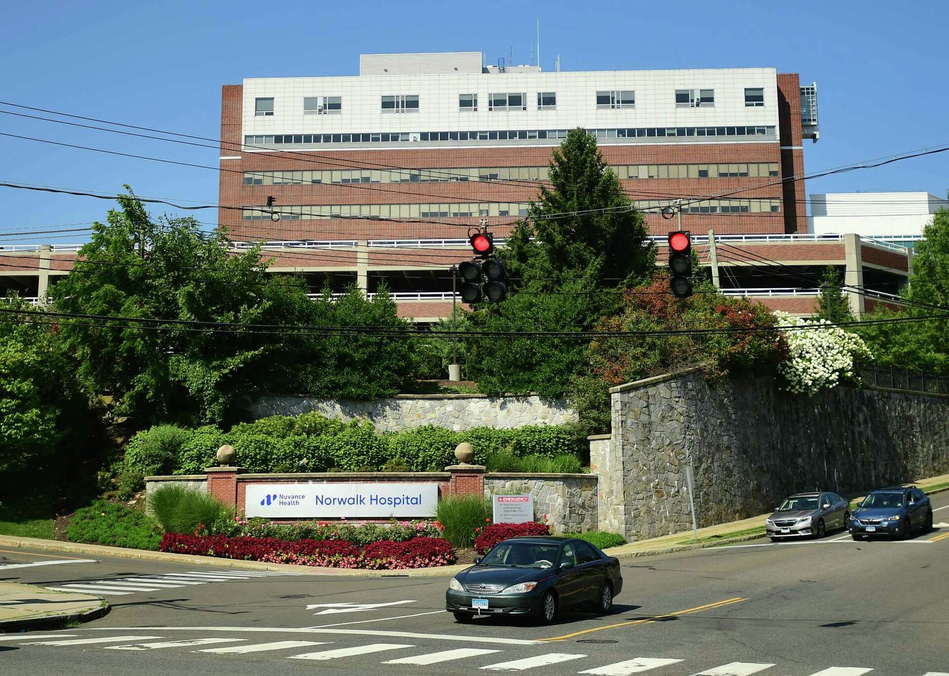 Under new owner, Norwalk Hospital's tower project is back on track