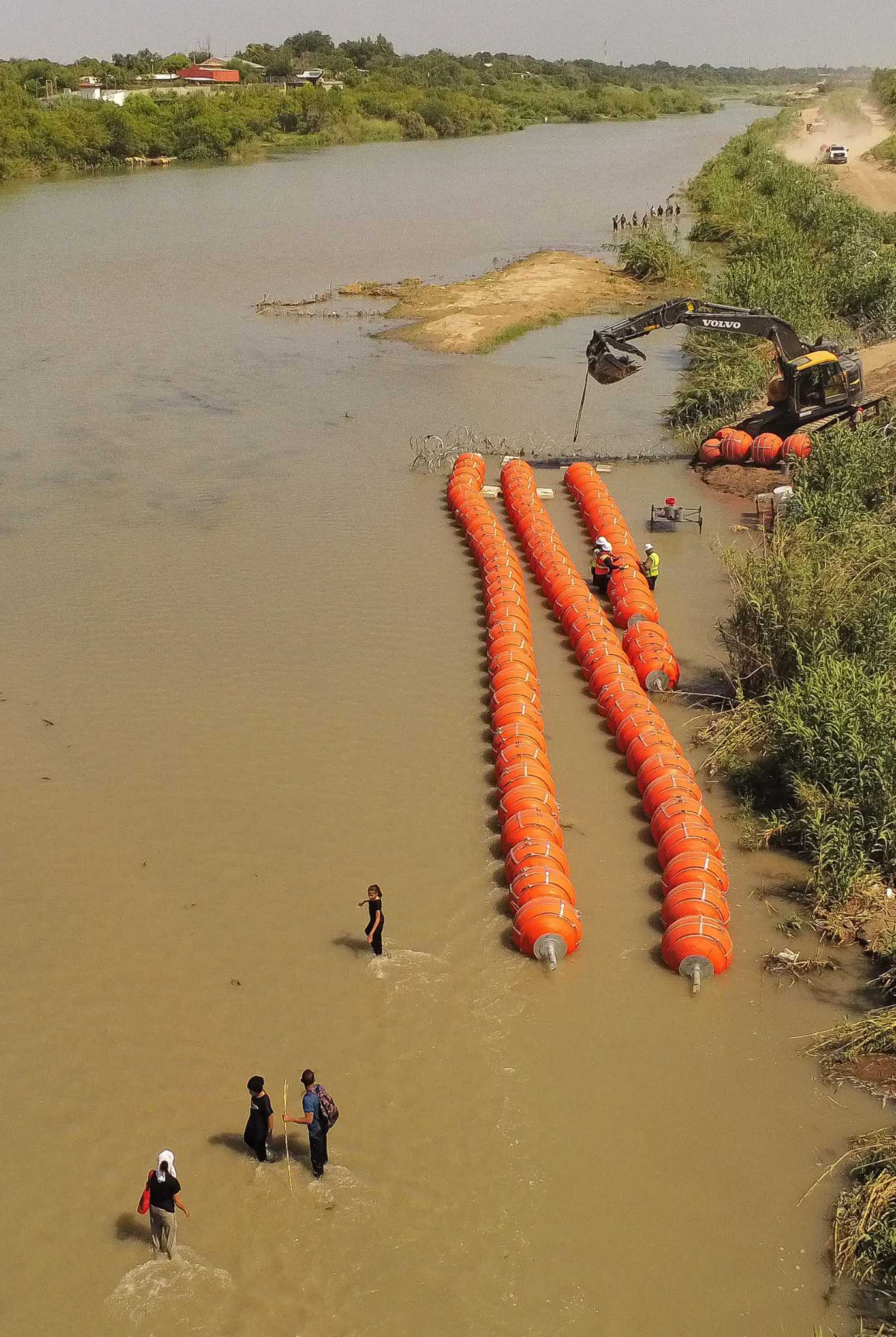Letters, Aug. 12: Photos show real border issues