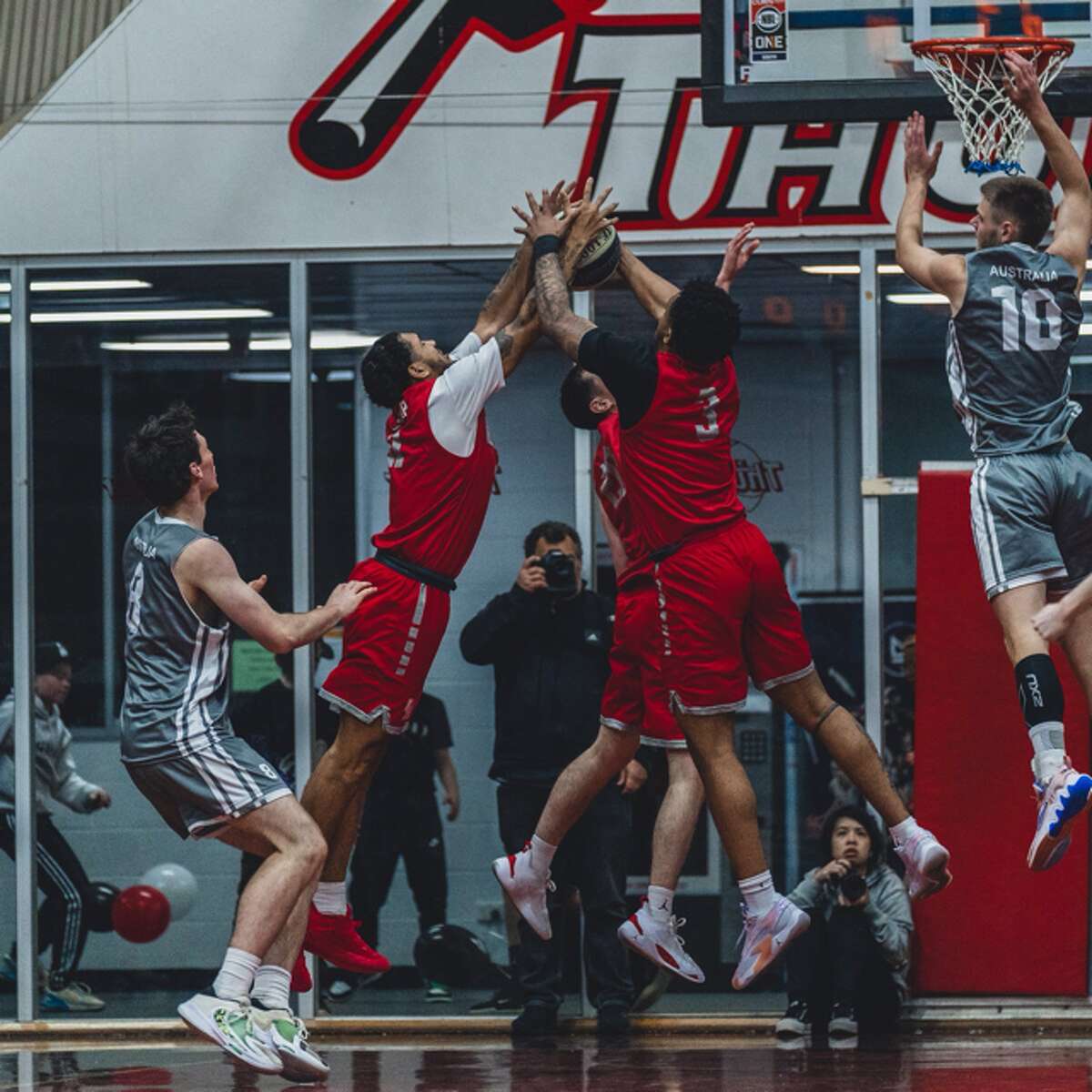 UH basketball: Wraps up Australian exhibition tour with win