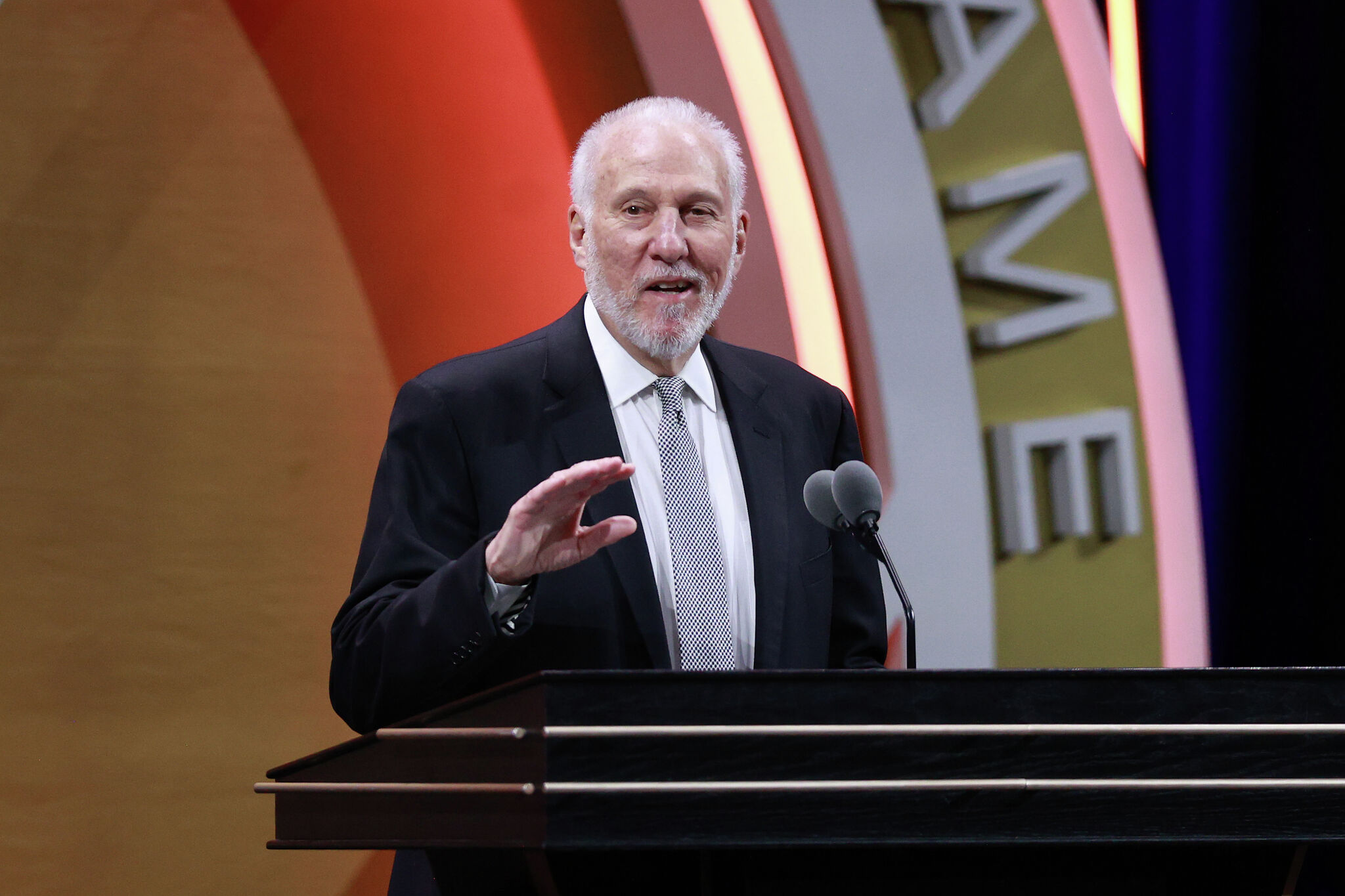 Spurs' Gregg Popovich celebrated by fellow NBA coaches