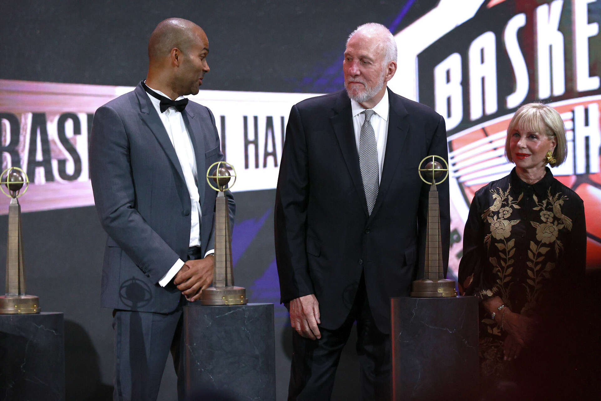 With Hall speech, Spurs' Gregg Popovich opens up about his family