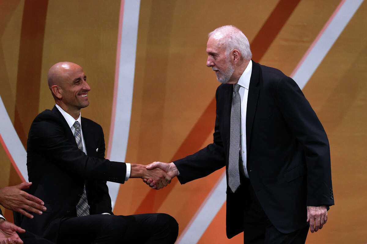 San Antonio Spurs: Gregg Popovich opens up about family in Hall speech