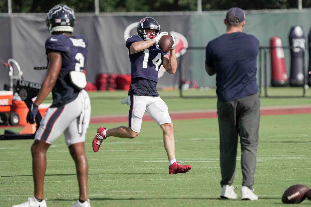 Houston Texans: Defense showing some fight again in camp