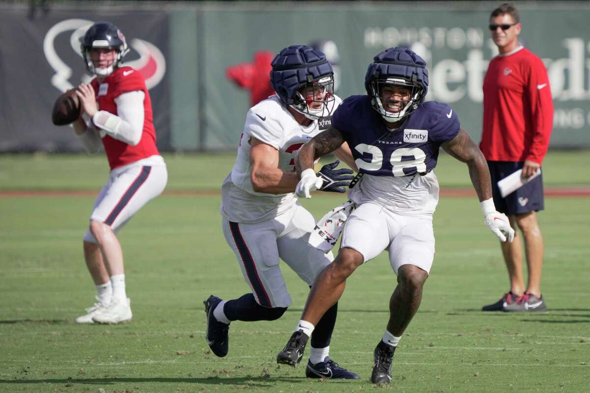 Houston Texans: Defense showing some fight again in camp