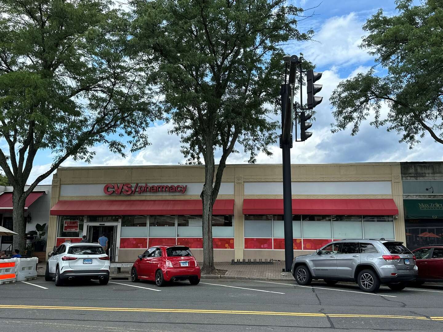 Two restaurants to open in former West Hartford CVS pharmacy