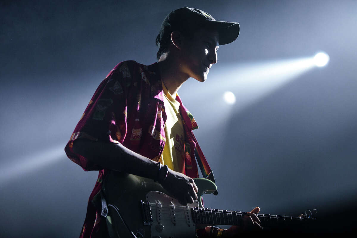 Thai rock-pop star Phum Viphurit to make rare Houston appearance
