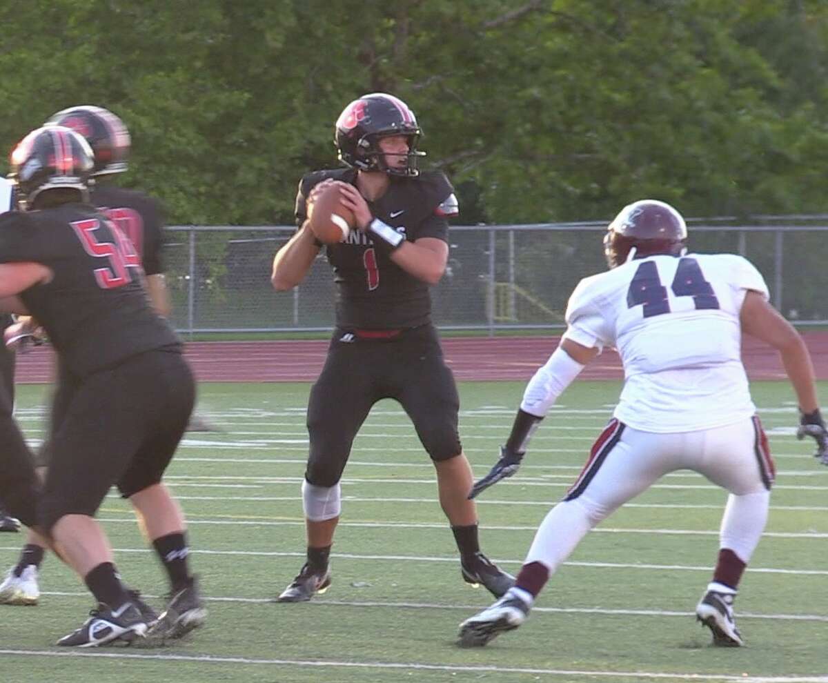 E.O. Smith 2023 CT high school football preview