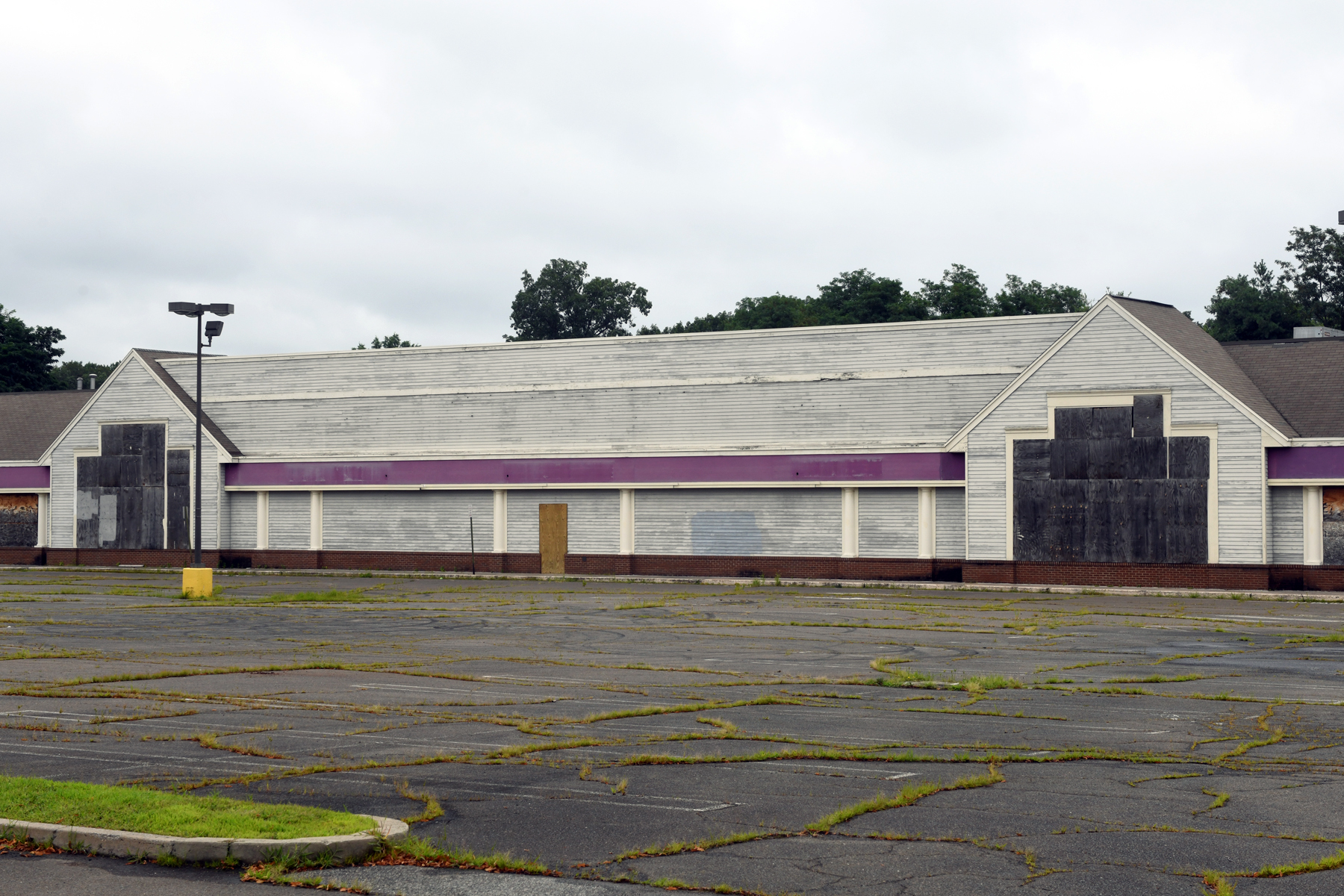 Bridgeport Stop & Shop changing owners; Self-storage plan remains