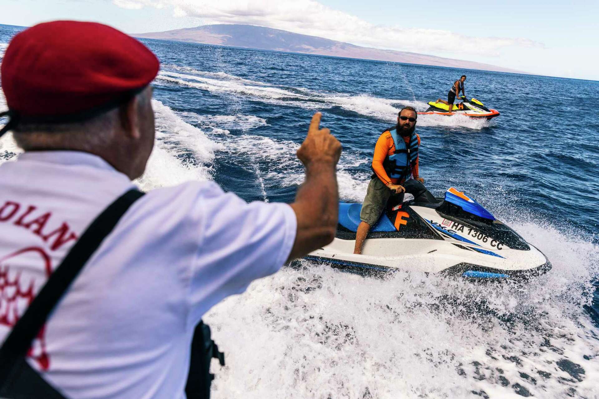 Maui locals find unconventional ways to deliver aid fire victims