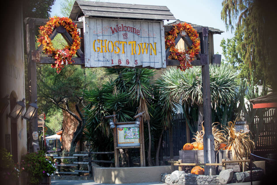 Knott’s Berry Farm: 13 cool things to know before you go
