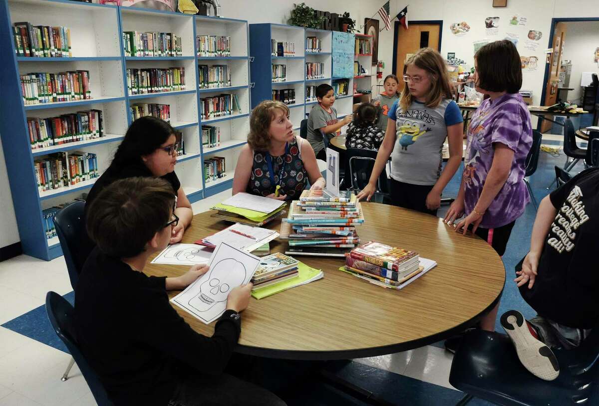 Students need the librarians San Antonio schools are eliminating