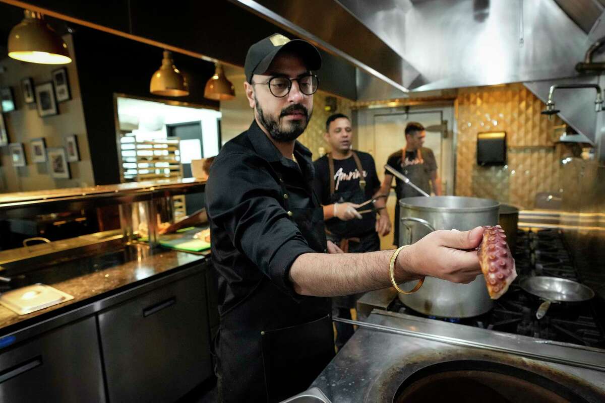 The Woodlands chef behind luxe Indian spot Amrina wins Chopped episode