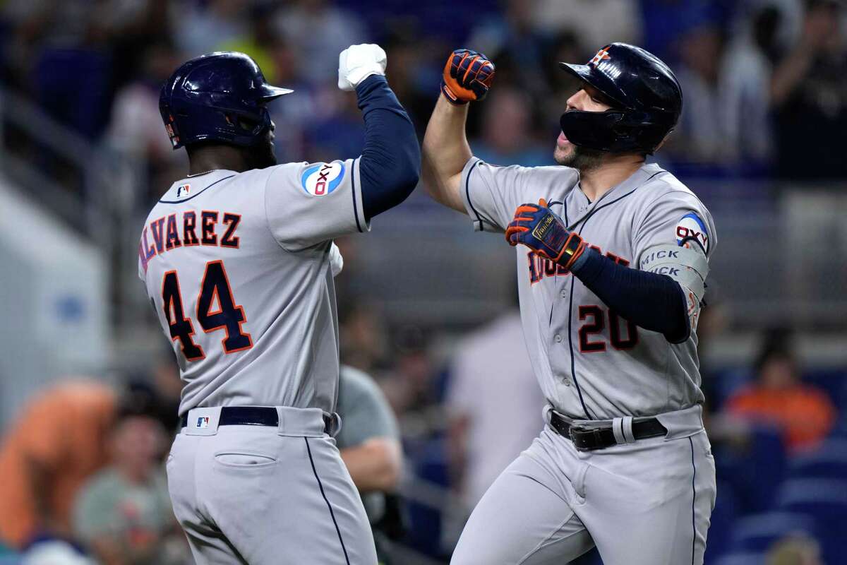Houston Astros ride 2 big innings, top Miami Marlins 12-5