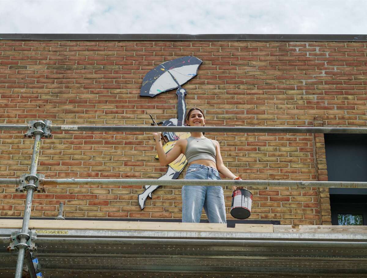 Midland artist Carolina Donoso paints with a purpose