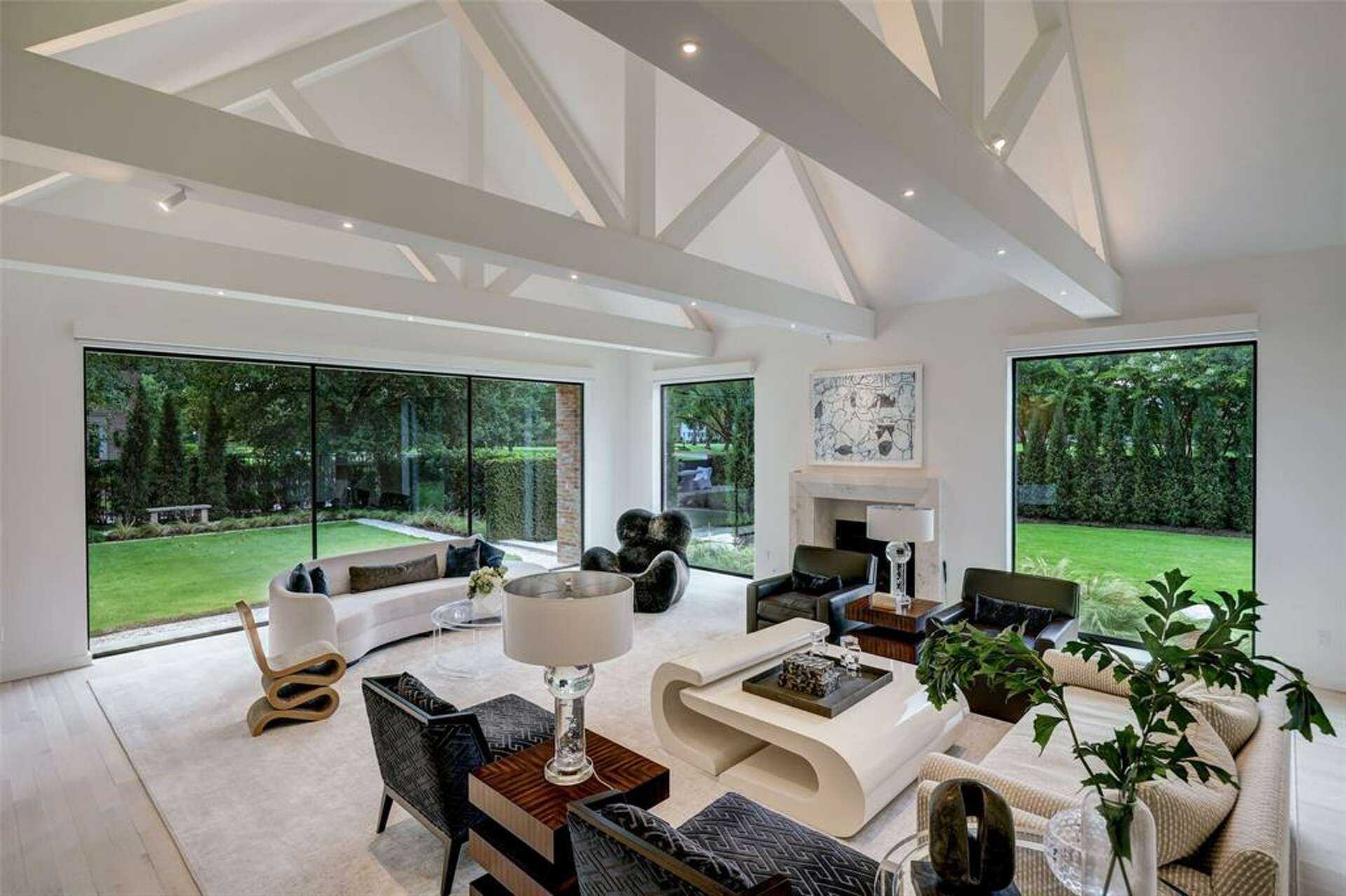 Houston is attracting more 'ultraluxury' homebuyers paying $10M+