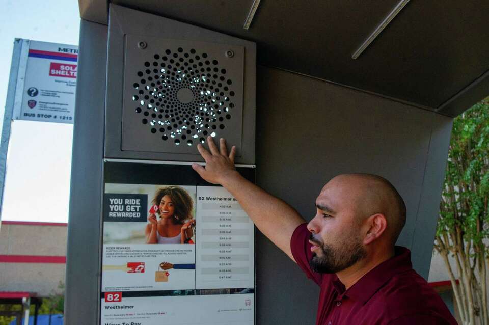 Metro testing solar-powered fans in future bus shelters