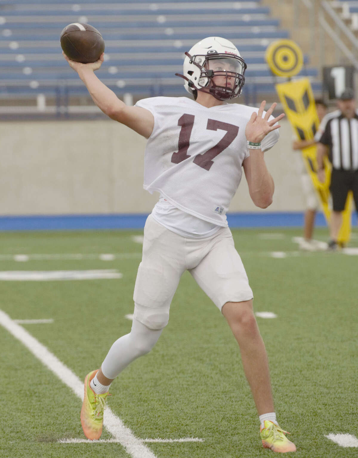 HS FOOTBALL: Davila, LHS offense look sharp in Monterey scrimmage