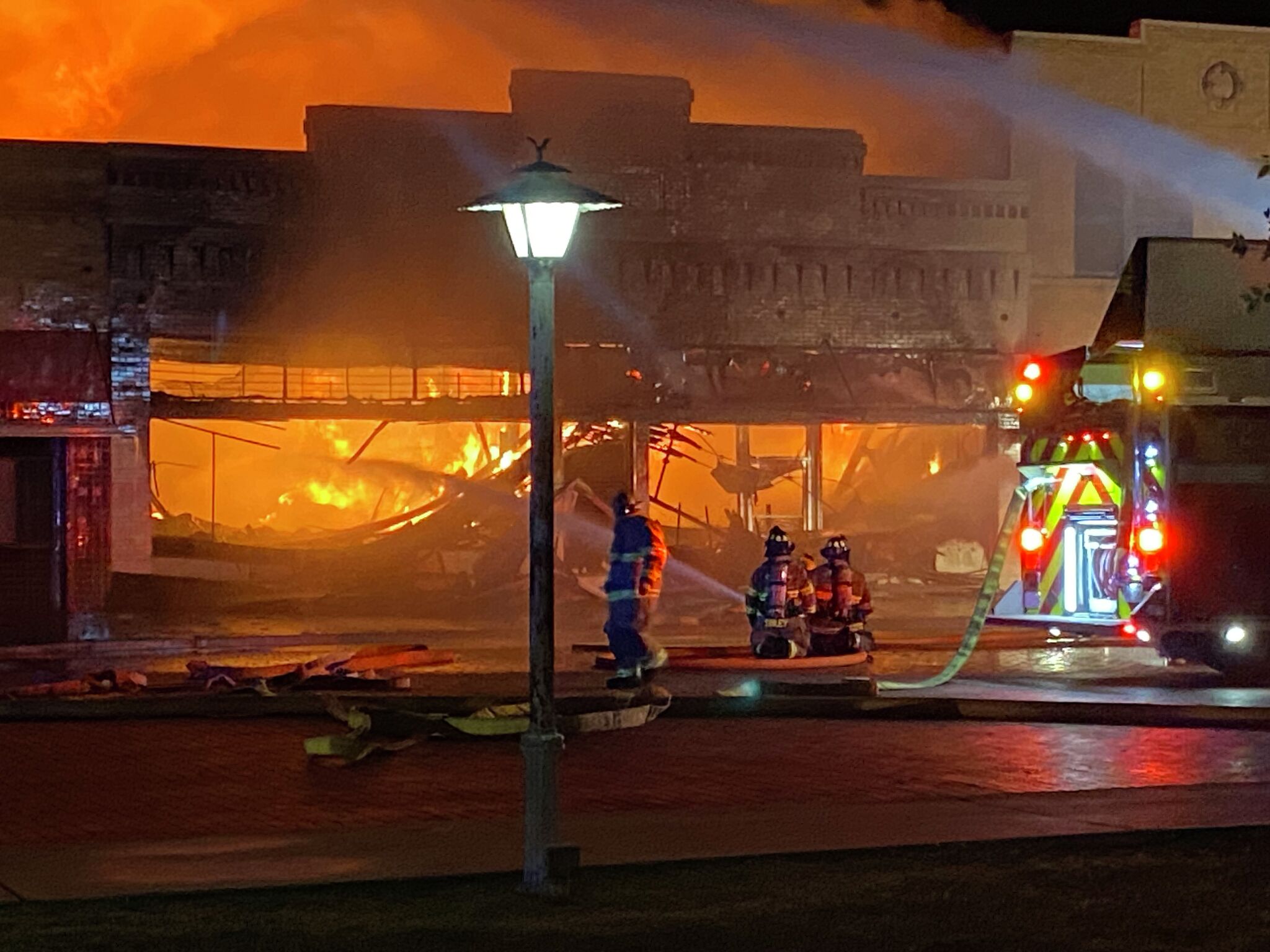 Fire Department battles fire in downtown Plainview