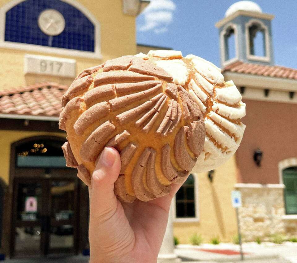 El Bolillo Bakery gears up for 25th anniversary with half-off conchas