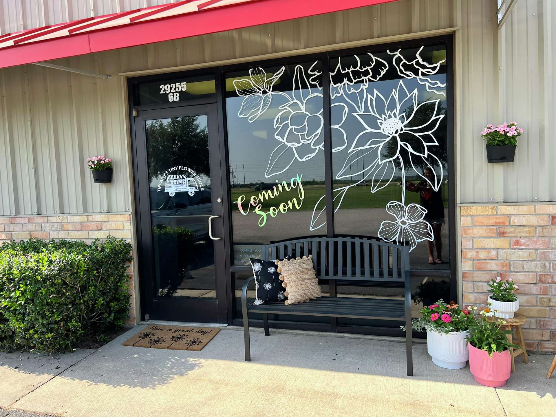 Tiffany’s Tiny Flower Truck opens brick-and-mortar shop in Fulshear