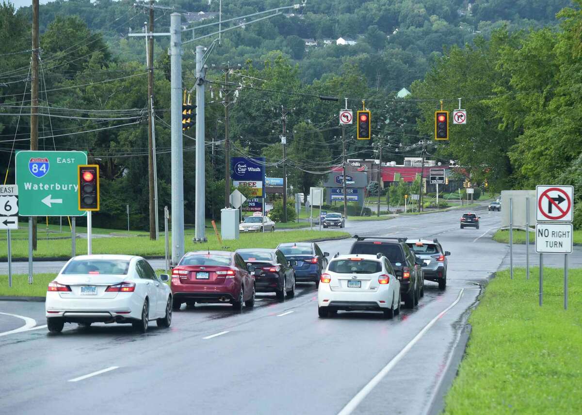CT's plan to widen Danbury's I-84 keeps options open for exits 5, 6