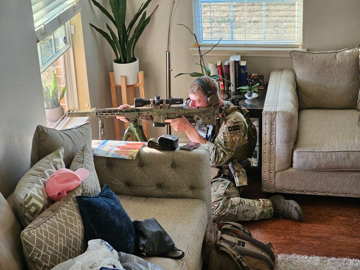 Terran Green suspect linked to wounding 4 officers taken into custody