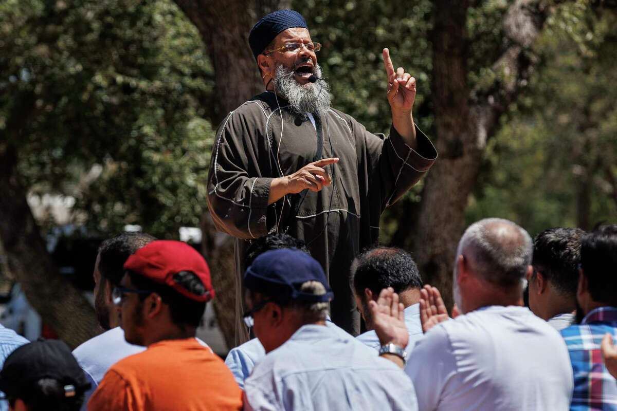 San Antonio Muslim community prays for rain amid extreme drought