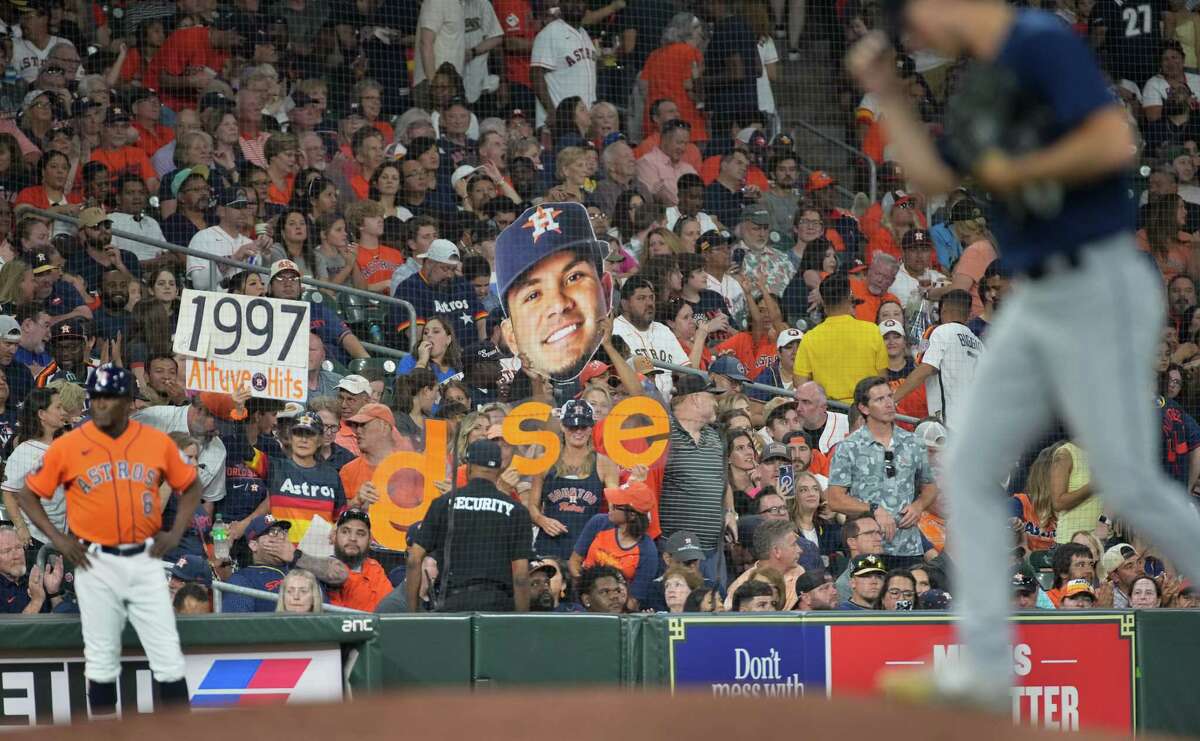 Houston Astros: Inside Yainer Diaz's eventful night at first base