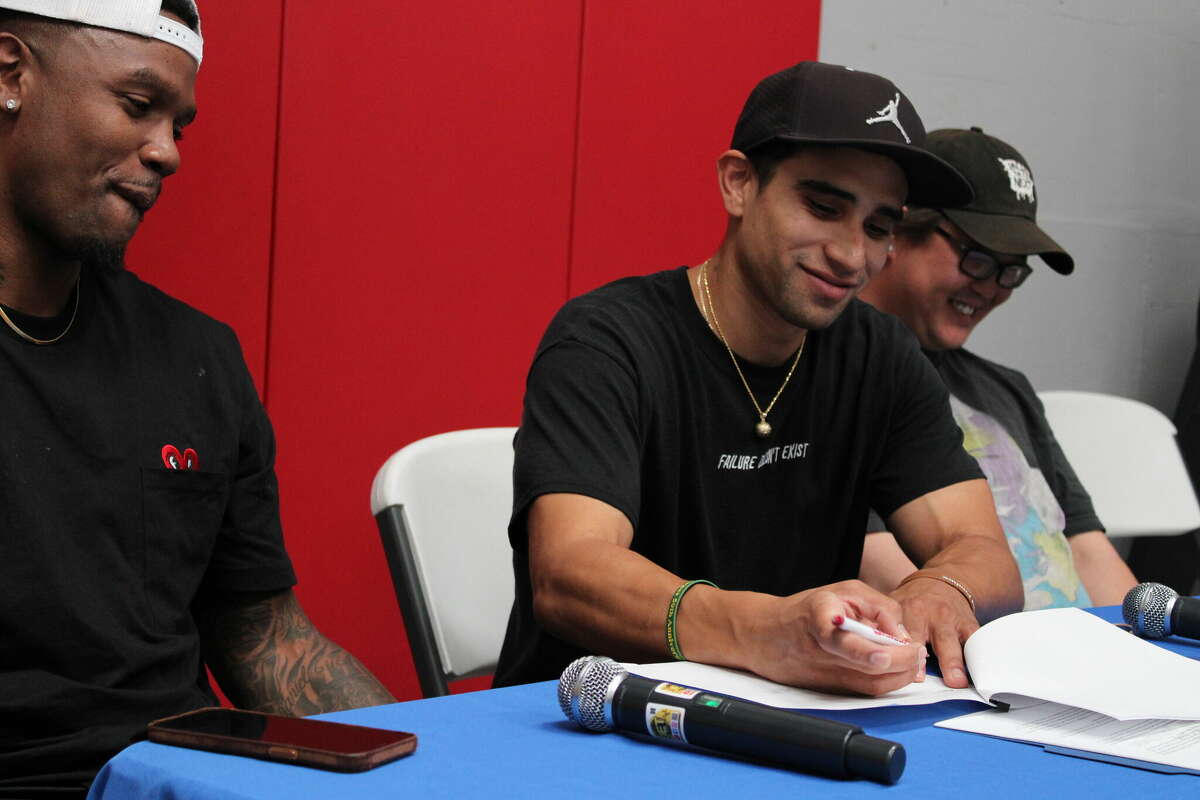 Laredo star Garcia inks deal with Boobie Gibson; to train NBA players