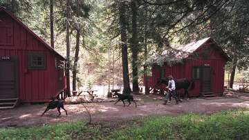 Wildfire threatens popular Trinity Alps Resort in Northern California