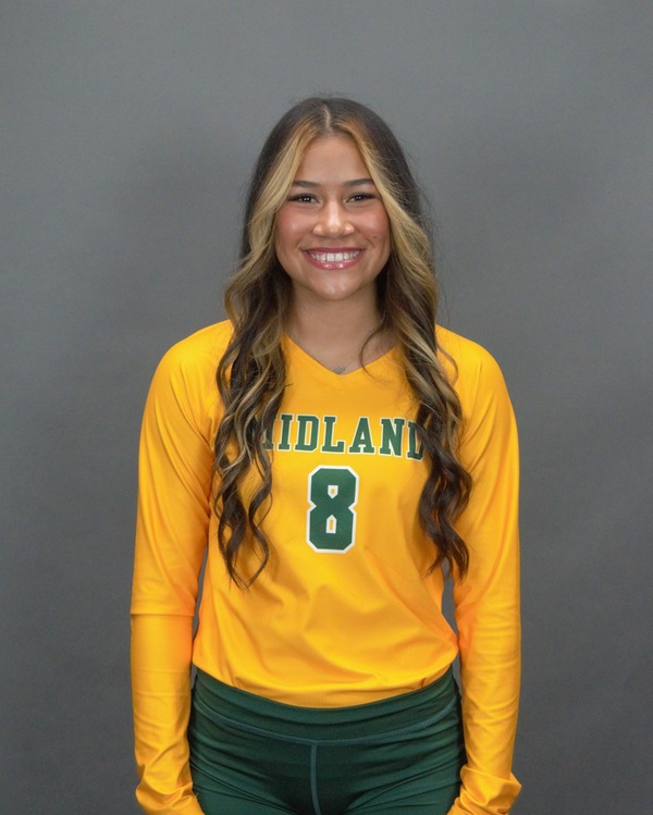 JC VOLLEYBALL: Hernandez leads Lady Chaps in 5-set win