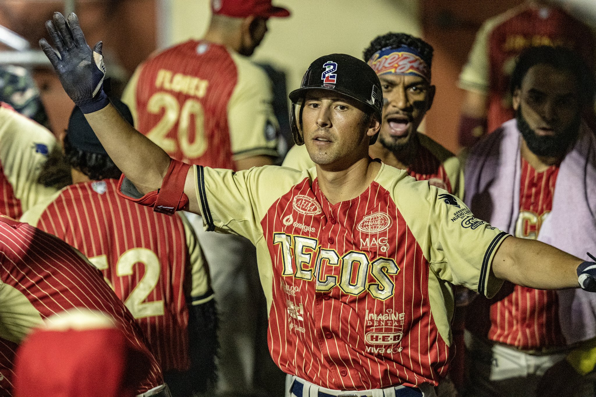 Tecos dominate Sultanes to open second round of playoffs