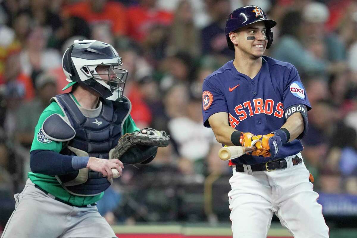Mariners complete sweep of Astros for first time since 2018