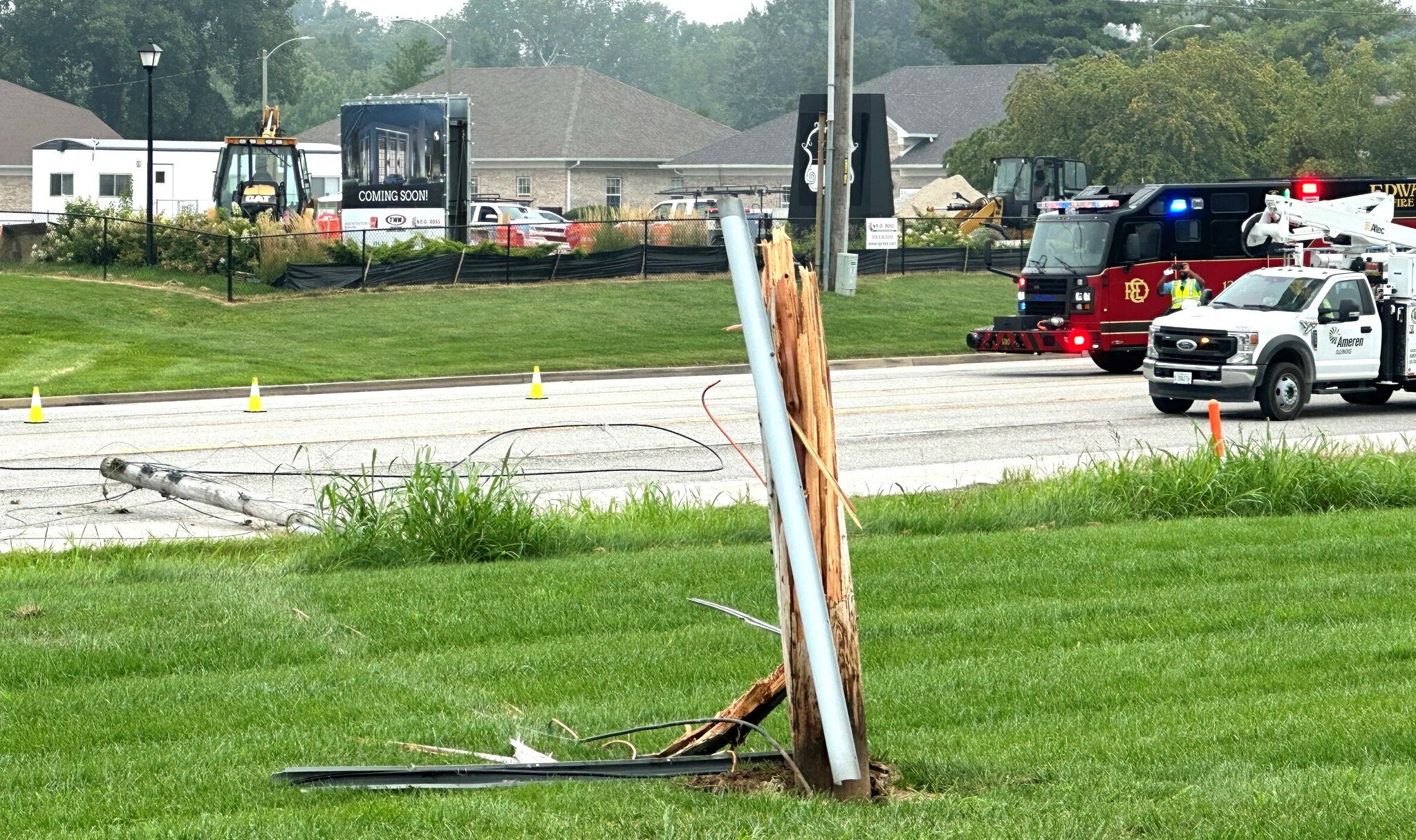 Broken power pole causes traffic detour in Edwardsville