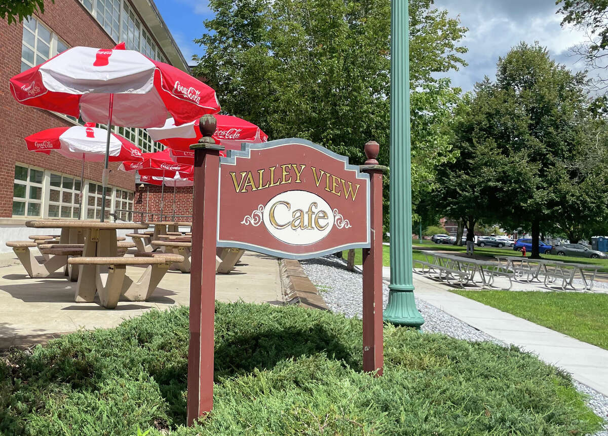 CT Valley Hospital's Valley View To Go cafe is back in business