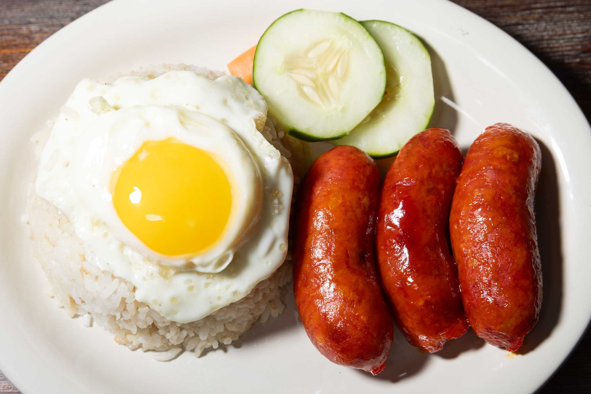 Tselogs serves Filipino breakfast 13 ways