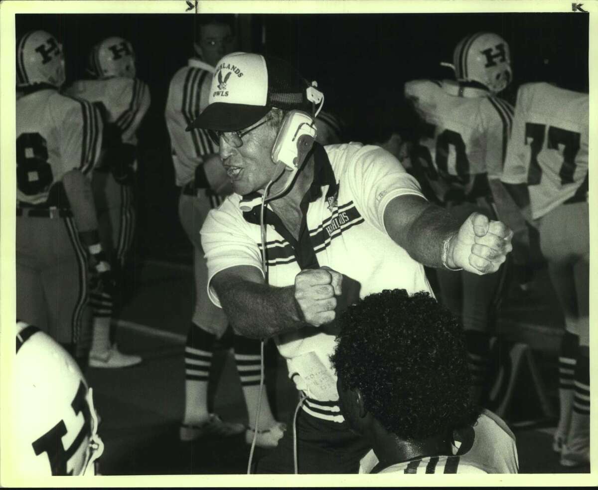 Former Highlands football coach Paul Martin remembered for impact