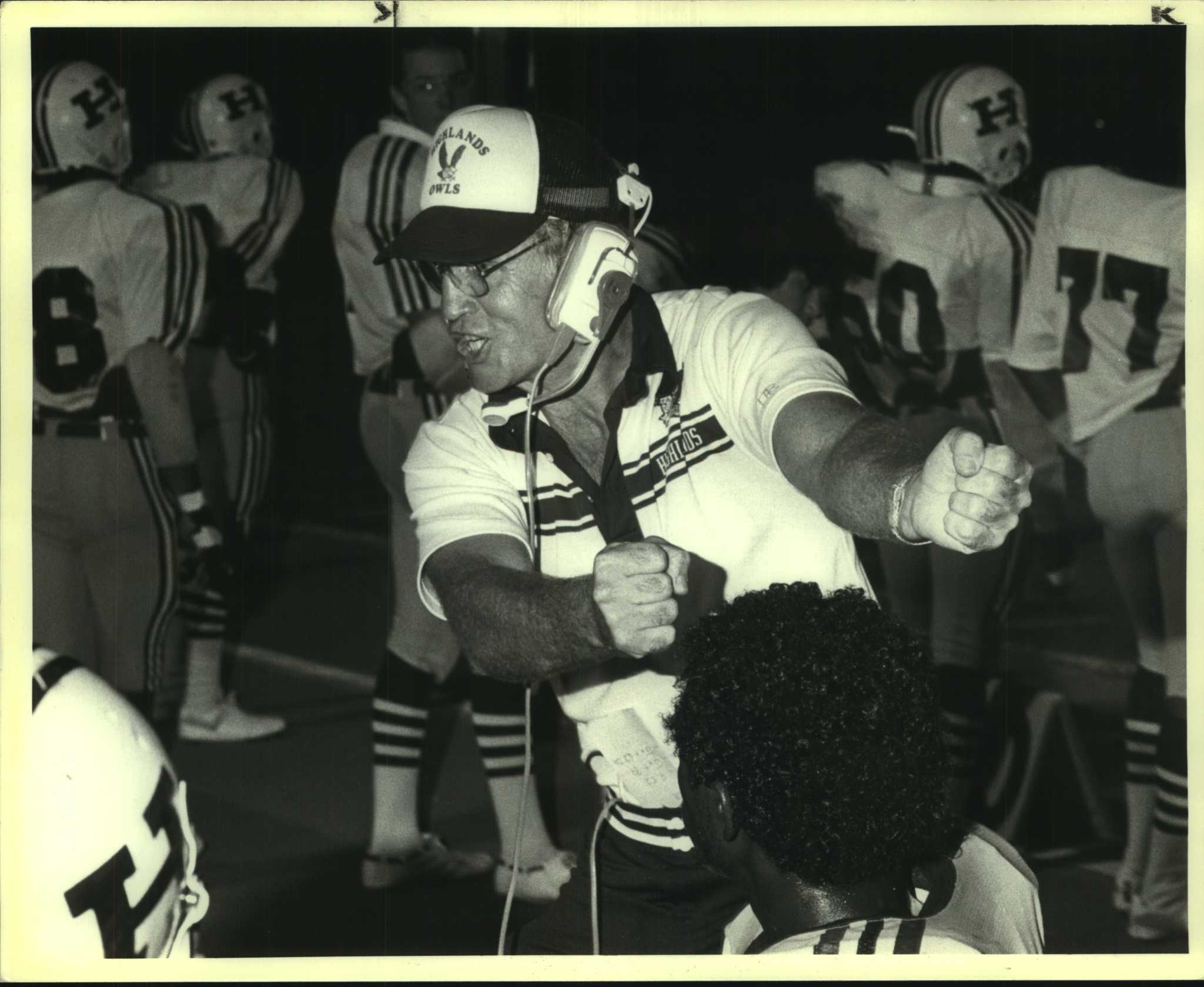 Former Highlands football coach Paul Martin remembered for impact