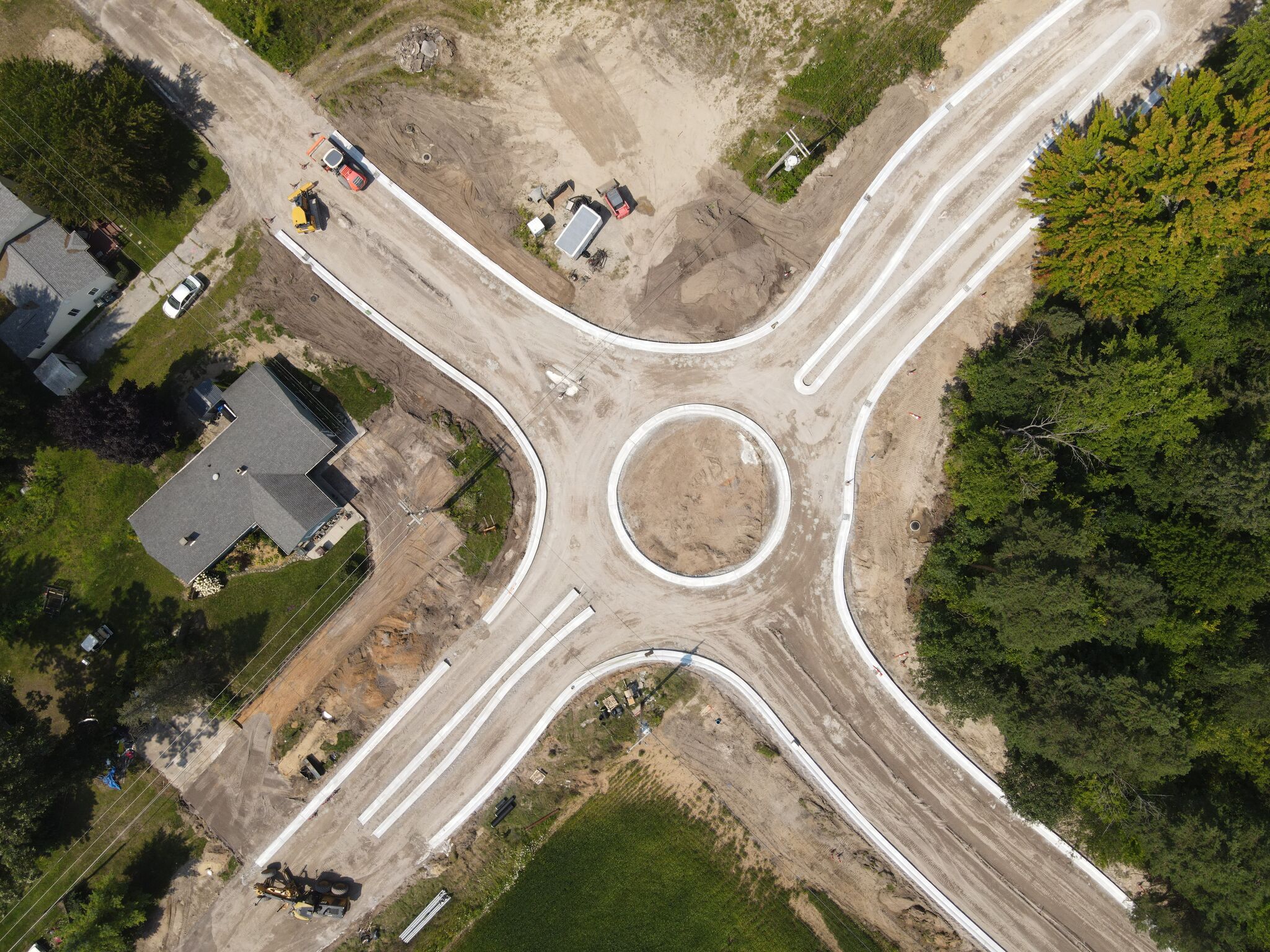 Waldo, Monroe roundabout open to traffic Sept. 1